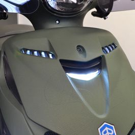 Led verlichting grill Piaggio Zip (met SP voorfront)